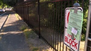 New fencing along I-405 in downtown Portland aimed to deter camping ...
