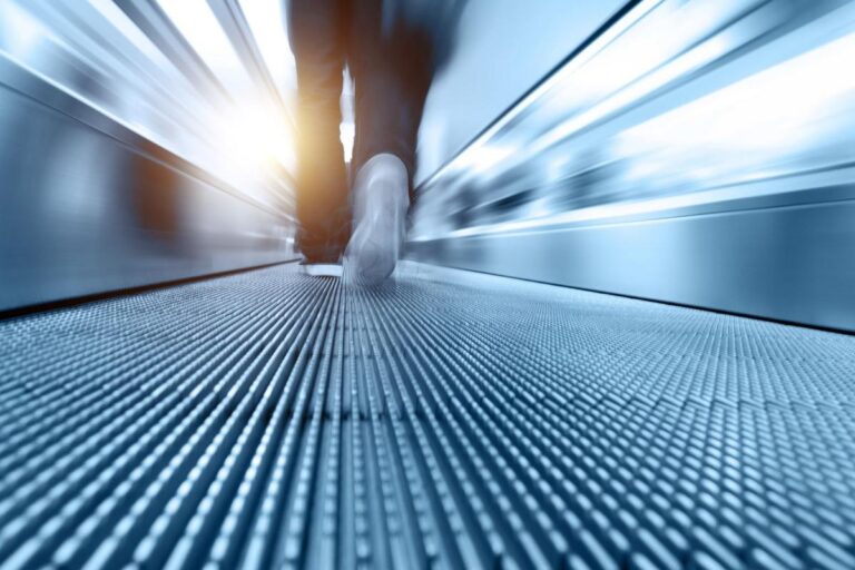 Why Airports Are Getting Rid of Moving Walkways – CONVEN.ORG | HOME