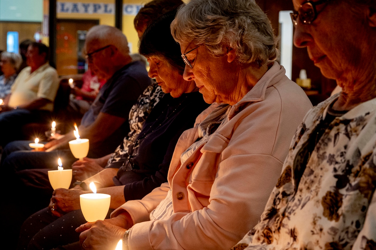 Michigan communities unite in prayer after Grand Blanc Township tragedy ...