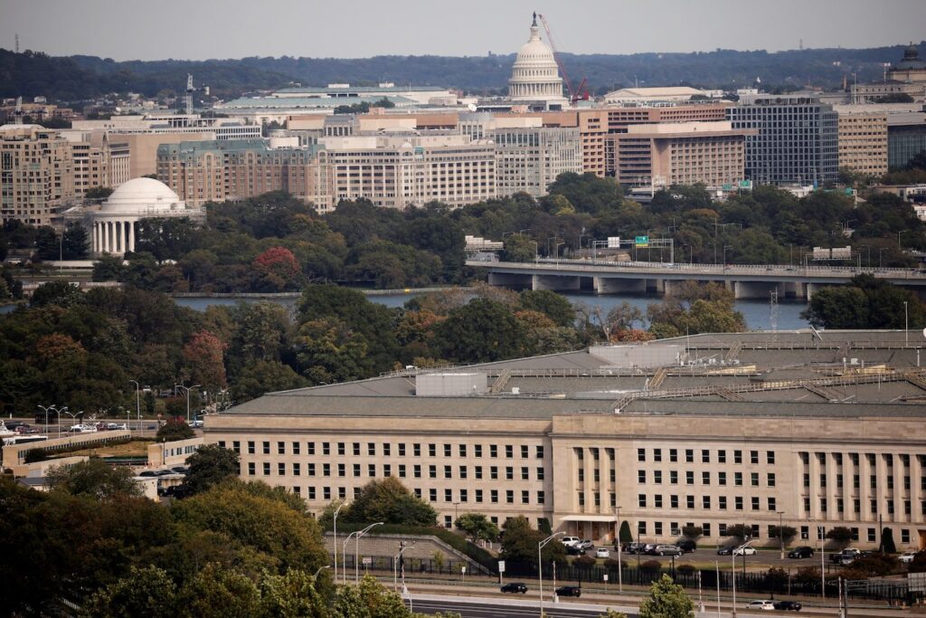 US news outlets reject Pentagon press access policy – CONVEN.ORG | HOME
