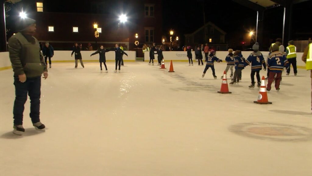 City of Warwick opens new ice rink – CONVEN.ORG | HOME
