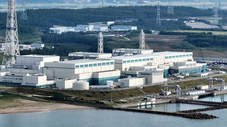 Japan Prepares to Restart the World’s Largest Nuclear Power Plant ...