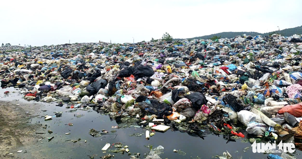 Overflowing landfill forces suspension of waste intake in Vietnam ...