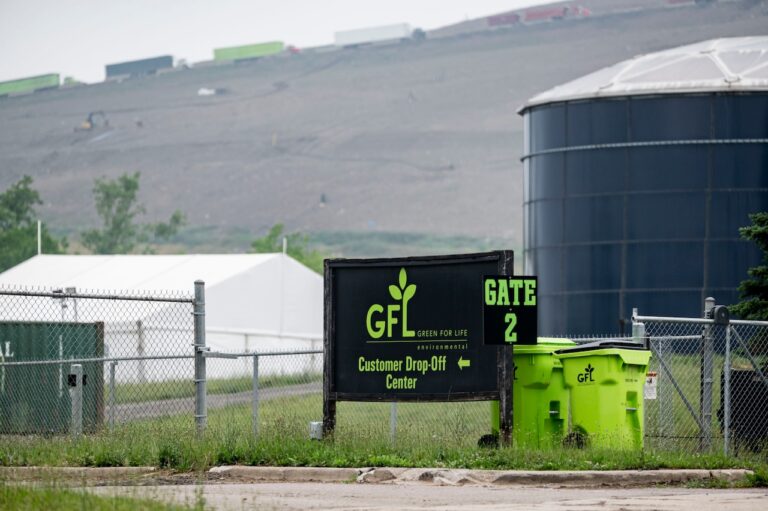 Residents mobilize to oppose expansion of landfill with history of odor ...